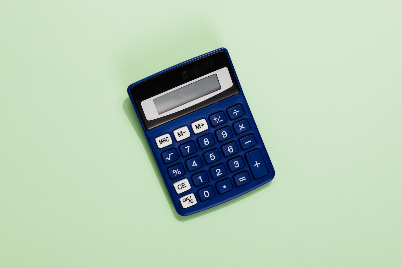 SDE vs EBITDA: Key Financial Metrics for Business Acquisition - Acquira